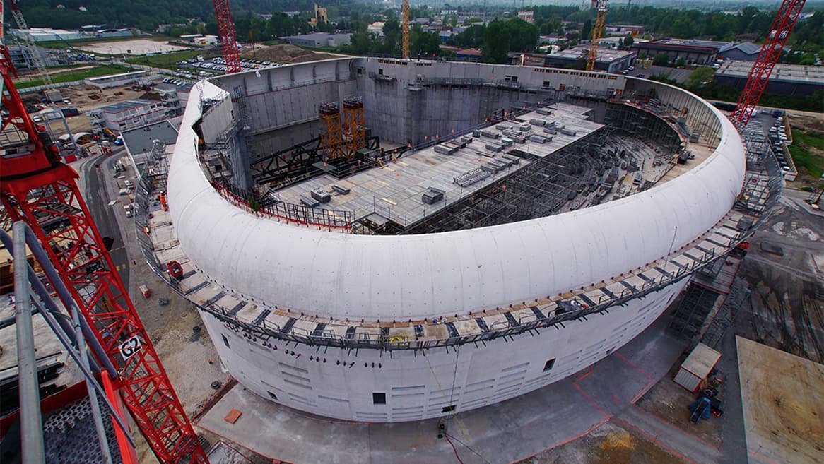 Bordeaux opens music arena amid building boom