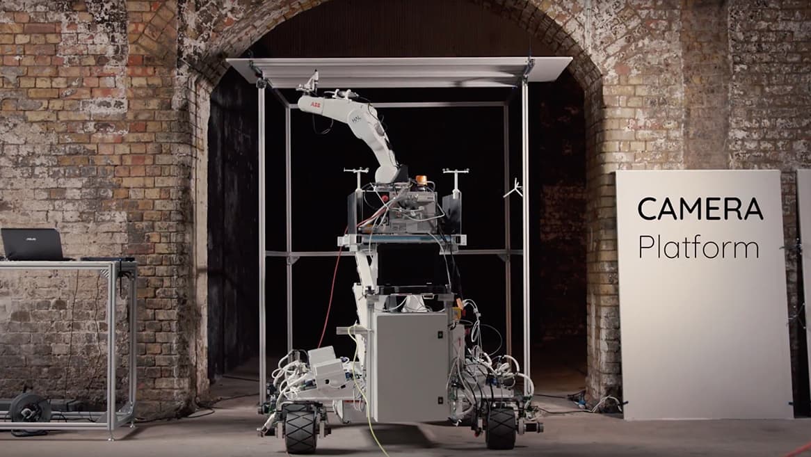 Mobile construction robot unveiled in london
