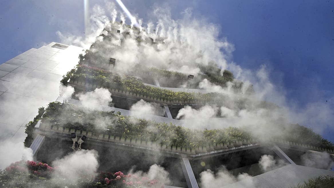 Plants and mist cool and clean air